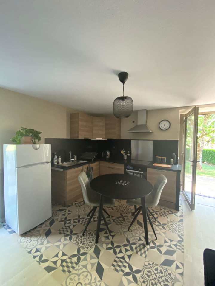 35 M² Accommodation With Terrace And Private Garden - Occitanie