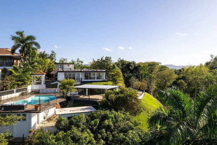 Priceless Views From A Luxurious Home - San Juan