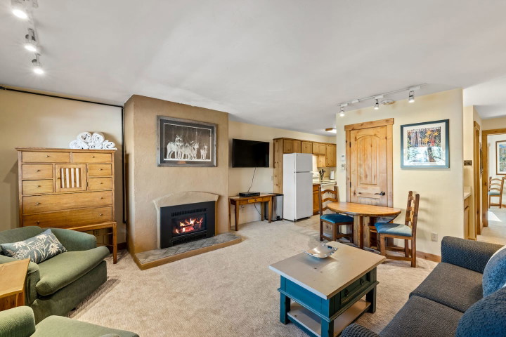 Straight Line Suite! Ski In/ Ski Out! - Steamboat Springs, CO