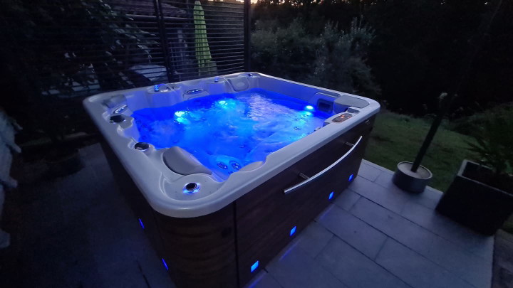Maison Calme Au Coeur Des Arbres Avec Jacuzzi - Saint-Pée-sur-Nivelle