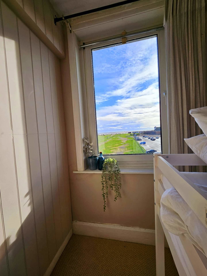 Seaview 2 Bedroom Apartment - Arundel