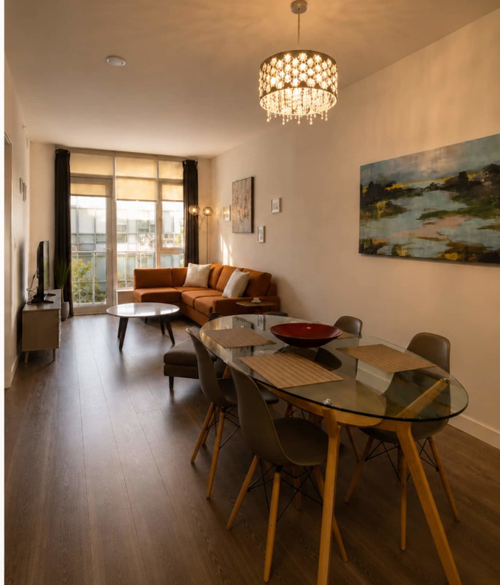 Riverside Executive Condo, Gym, Parking, Downtown! - Calgary