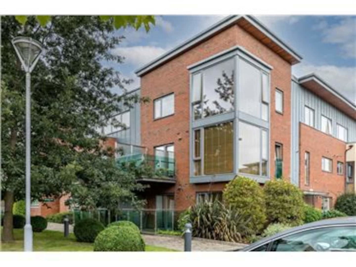 Lovely 2 Bedroom Condo. Very Quiet.exclusive Area. - Dublín