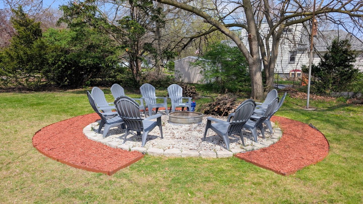 Detroit Airport Home Sleeps 14 Table Games! - Westland, MI