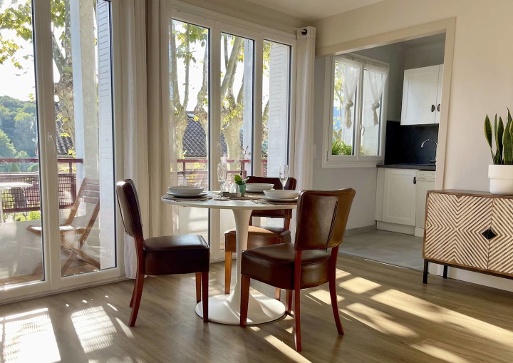 Spacious 1 Bedroom Apartment With Balcony And View - Lamalou-les-Bains