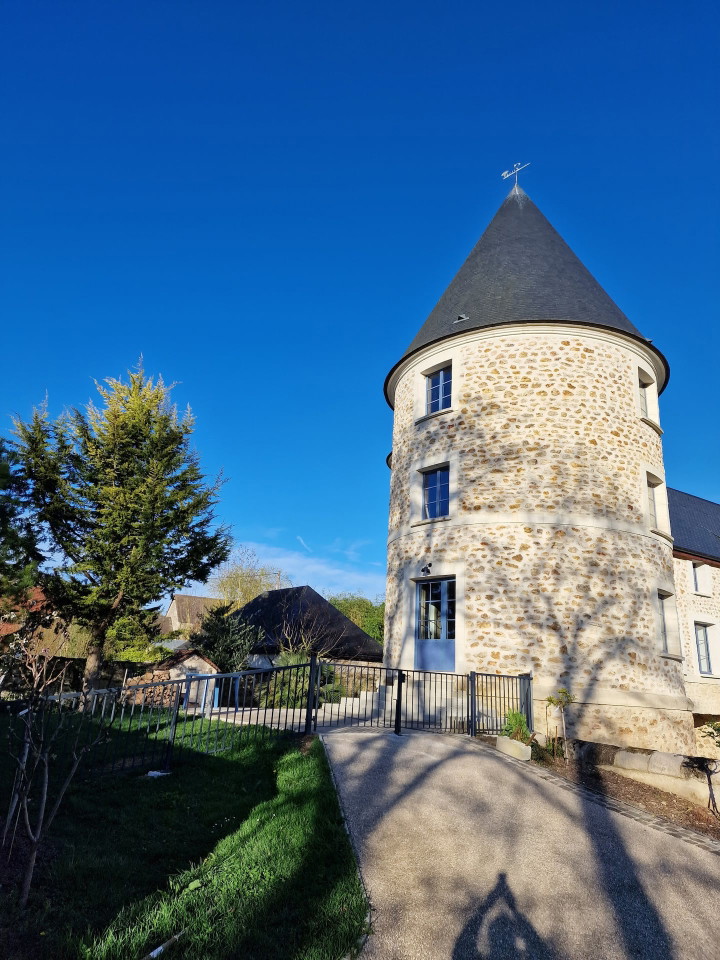 Château Dans La Vallée De La Marne - Aisne