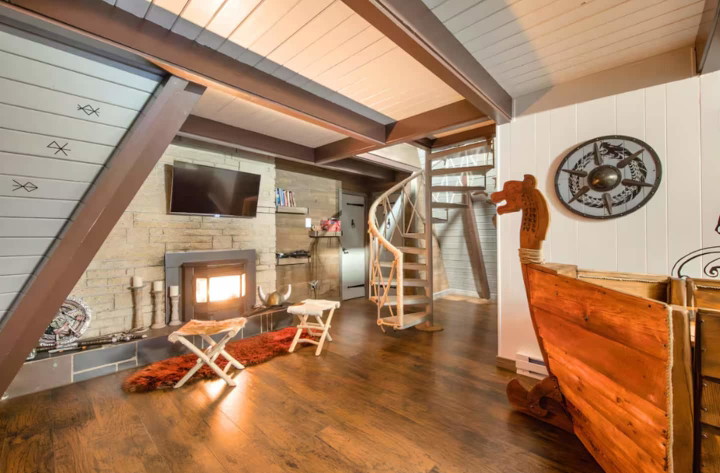 Viking 2-story Villa Near Beach - Ocean Shores, WA