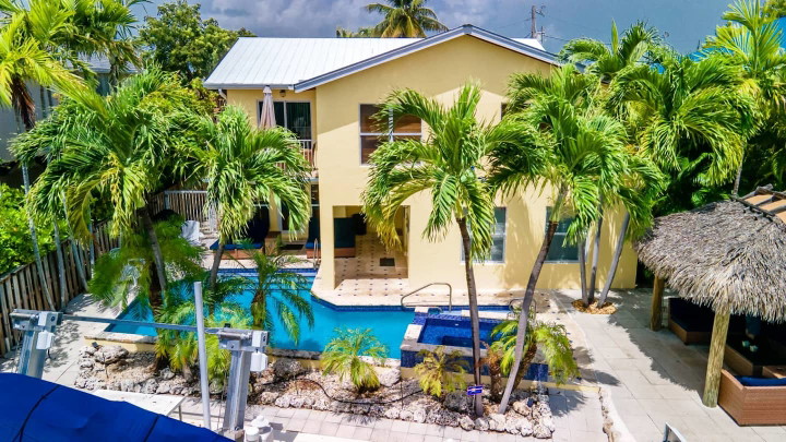 Douce Retraite ! 4 Chambres 2,5 Salles De Bain Sombrero Beach - Marathon, FL