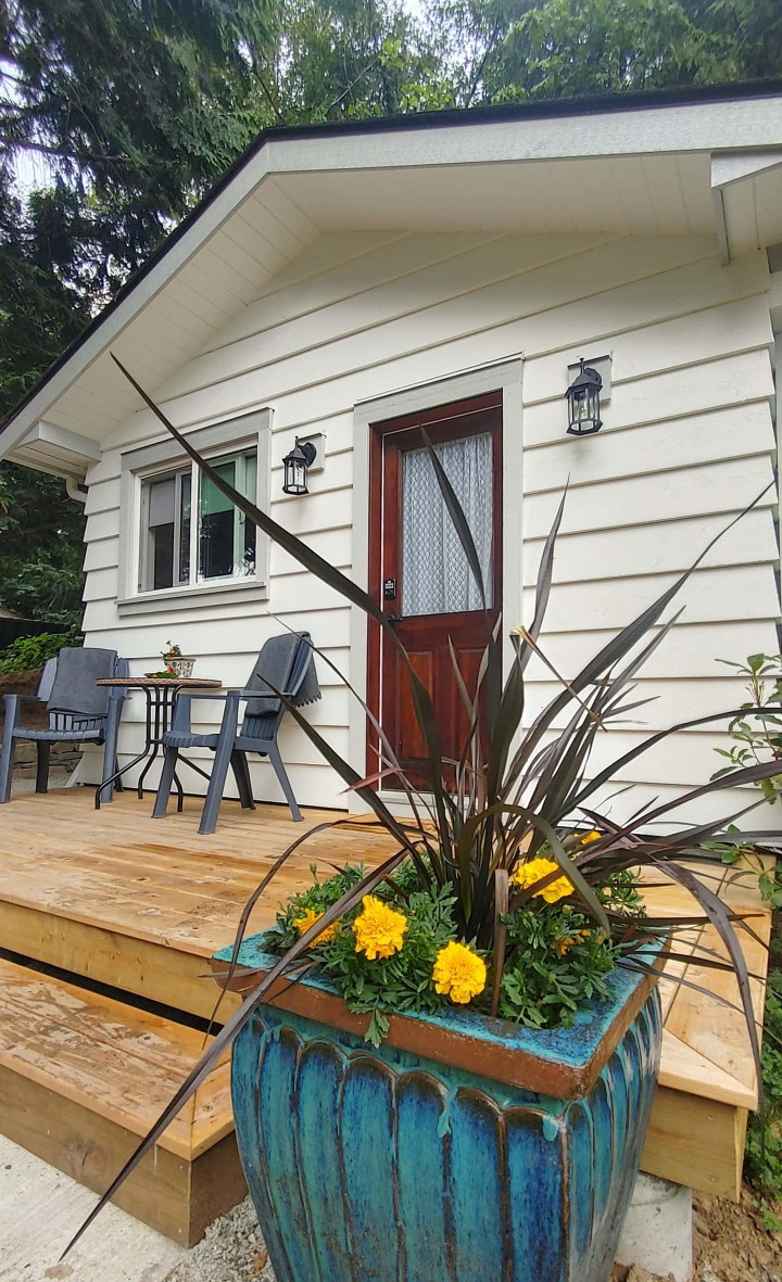 Deer Cottage - Salt Spring Island