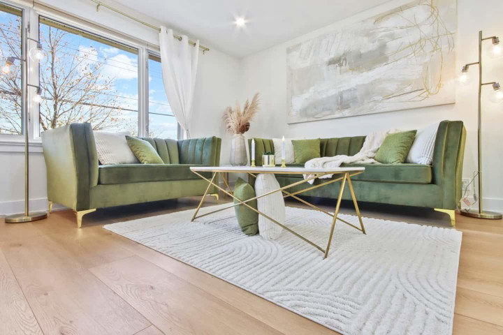 Elegant 6-bedroom Home In A Prime Location - 