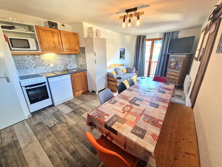 4 Pièces 6/8 Personnes 48m² - Modane