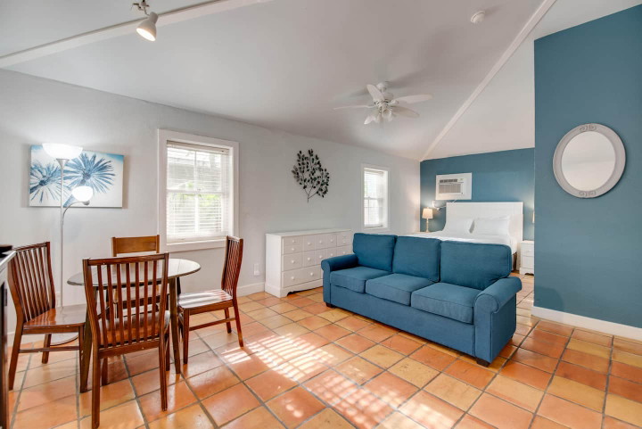 Osprey Suite | Charming Hideaway, Hot Tubs! - Key West, FL