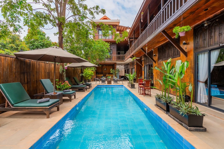 Beautiful Renovated Double Bed Room | In Tiny Home - Cambodia