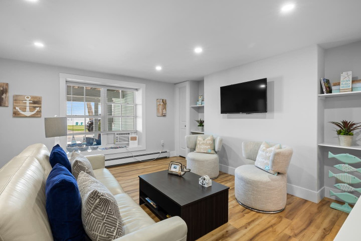 Waterfront Deluxe King Suite Condo Downtown Chtown - Charlottetown