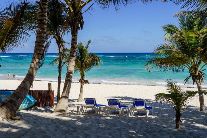Beachfront 2bdr 5-gst Akumal Short & Long-term - Akumal