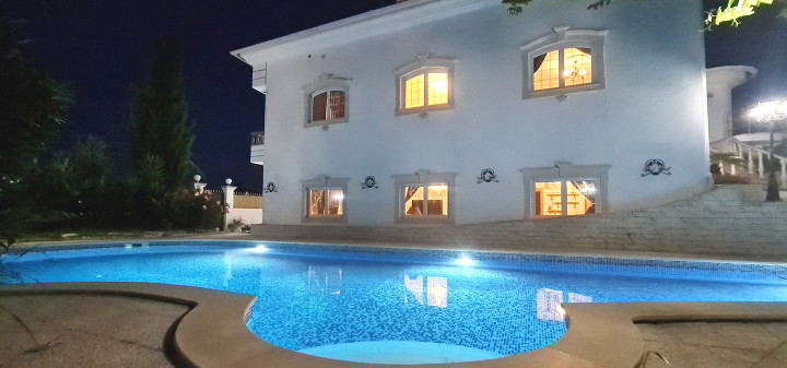 9 Rooms Residence At Luxury Villa (25 Guests) - Leiria
