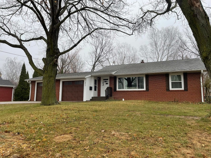 Brick Ridge Retreat - Clinton, IA