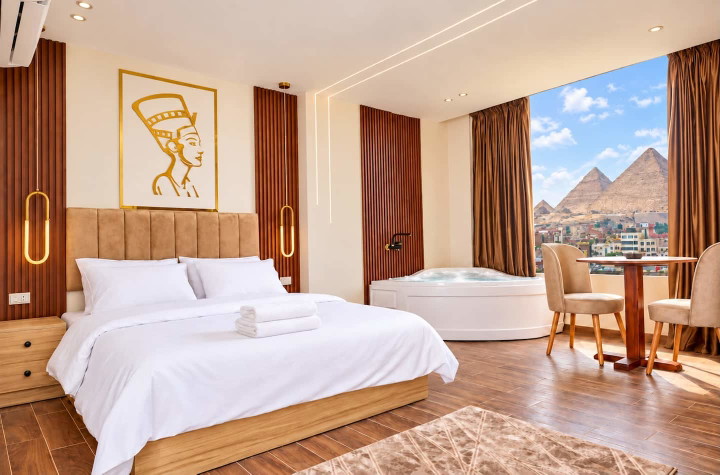 Rotana Jacuzzi Suite | Pyramids View - Égypte