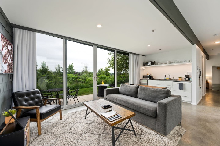 Architect-designed Flat · King · Egg Harbor - Door County, WI