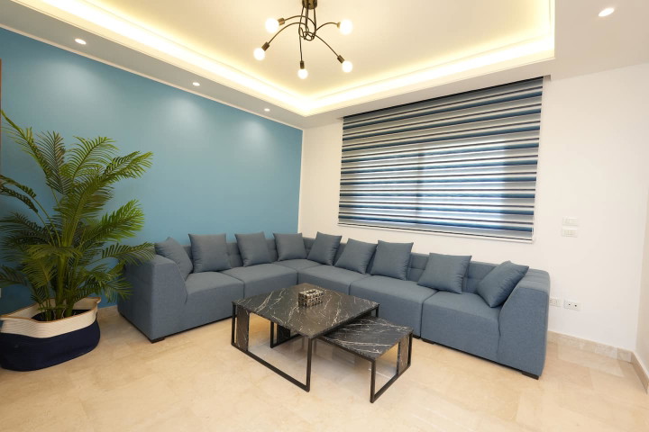 The Blue Apartment, Badaro 3 Bdrm, 24/7 Electric - Beirut