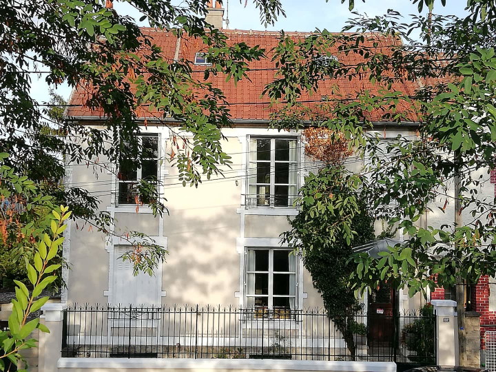 Dans Maison Ancienne Centre, 40 M2, Indépendants - Chantilly