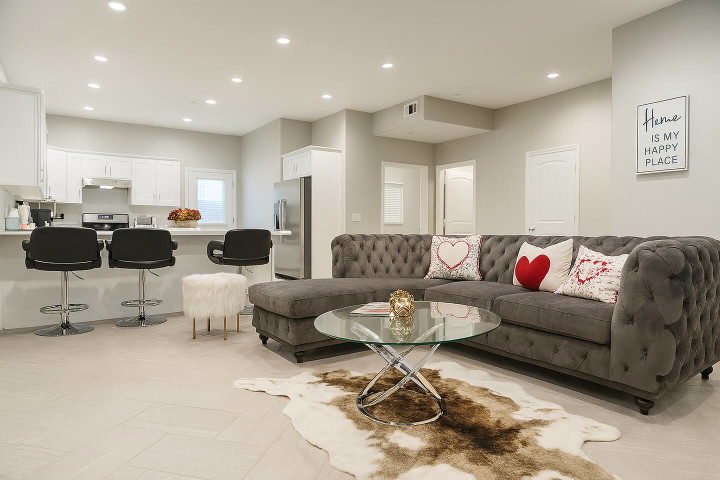Magnificent Grand Home, Comfy Modern Layout! - Loma Linda, CA