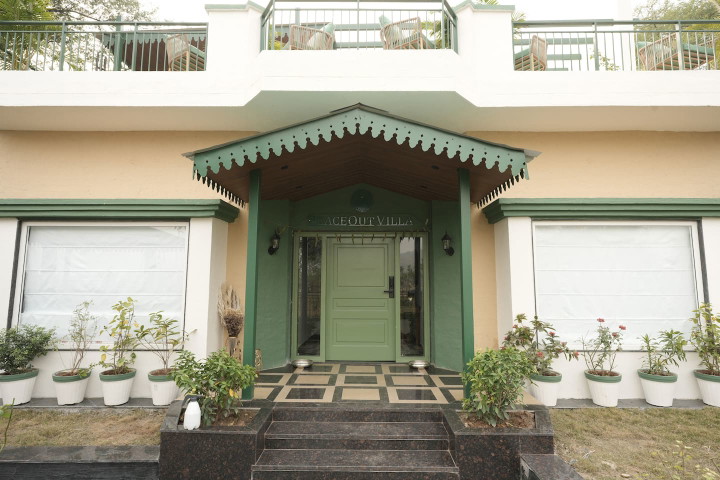 Peace Out Villa Private Luxe Lakeview Getaway -