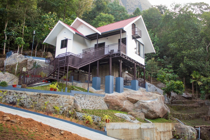 Golden Oriole Homestay Adimaly - Munnar - Kerala