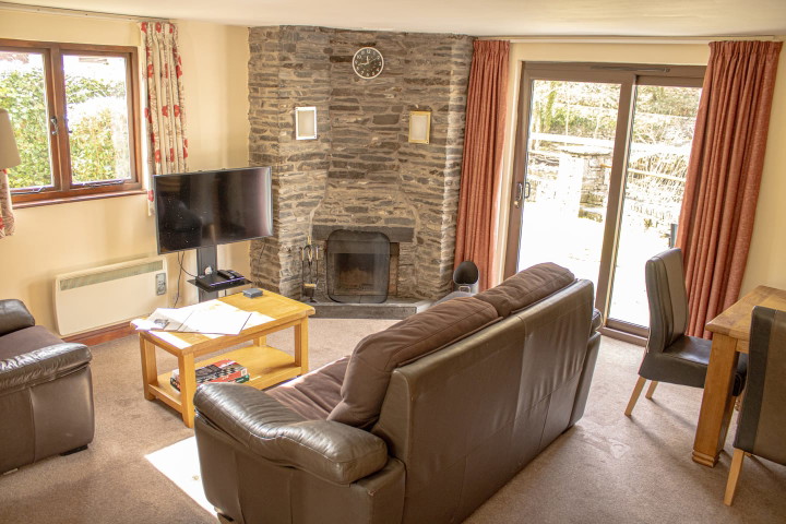 Cottage - Sleeps 4, Pet Friendly, Real Fire - Grange-over-Sands