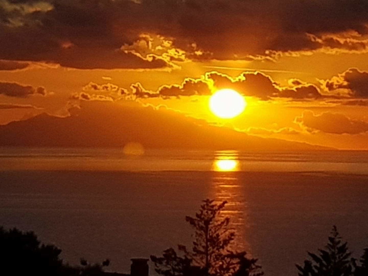 Quiet Sea And Mountain Views - Cap Corse