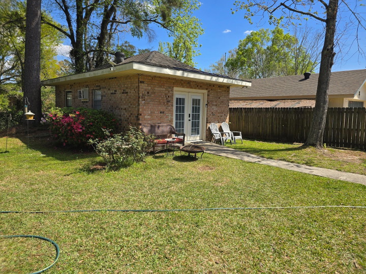 Guesthouse With Kitchenette - Louisiana