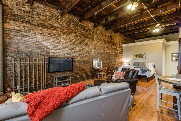 Cookeville Downtown Loft - Cookeville, TN