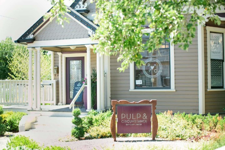 Vintage 2 Bedroom Loft | Above Boutique | Gfu - Dundee, OR