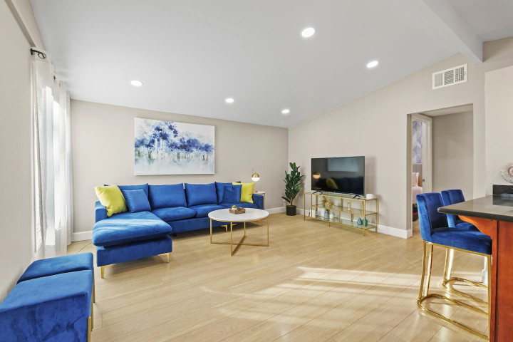 Stylish 3b2b House In Sunnyvale W/ Fast Wi-fi - Sunnyvale, CA