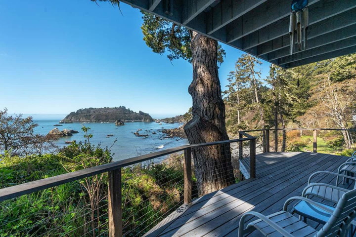 Raven House - Hot Tub, Romantic Ocean Views! - Trinidad