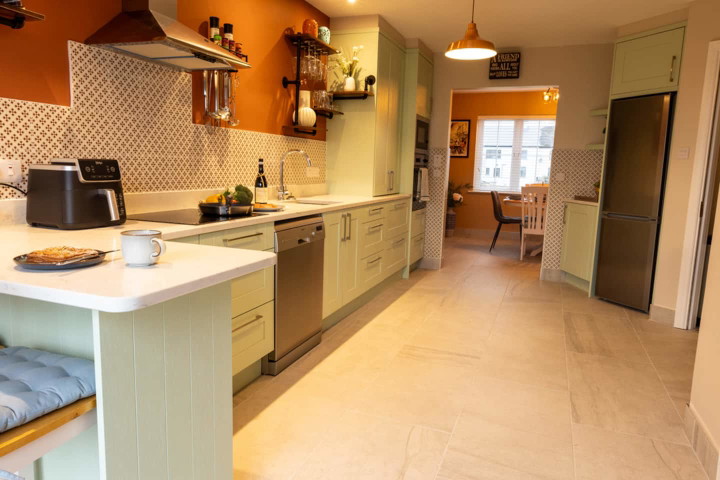 Sarahs Home Away From Home - Luxury Apartment - Ennis