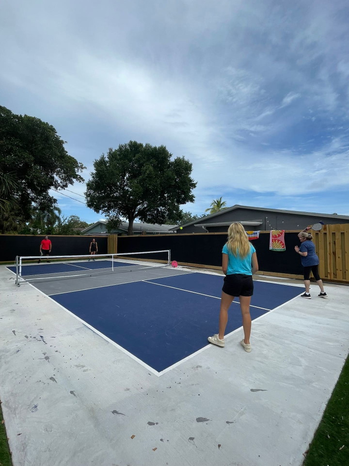 Pickleball Retreat | 2 Pools + 2 Private Yards - Fort Lauderdale