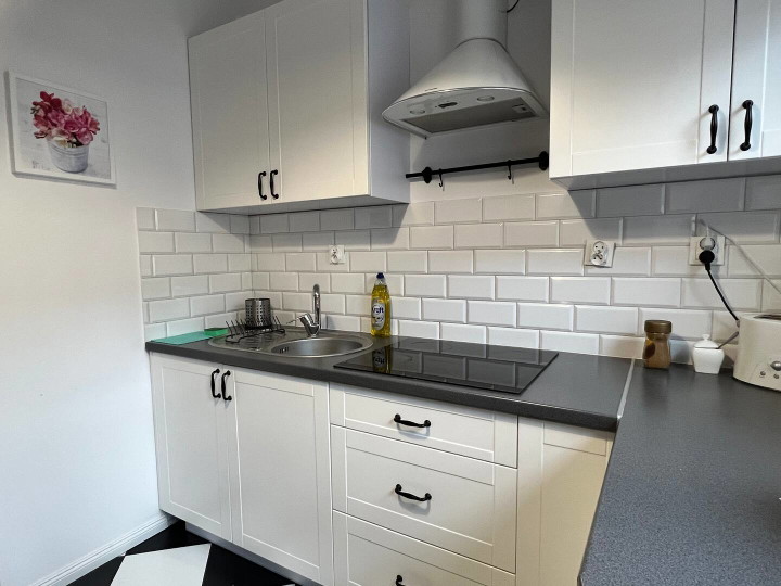 Charming 2-bedroom By Magnolia - Wrocław