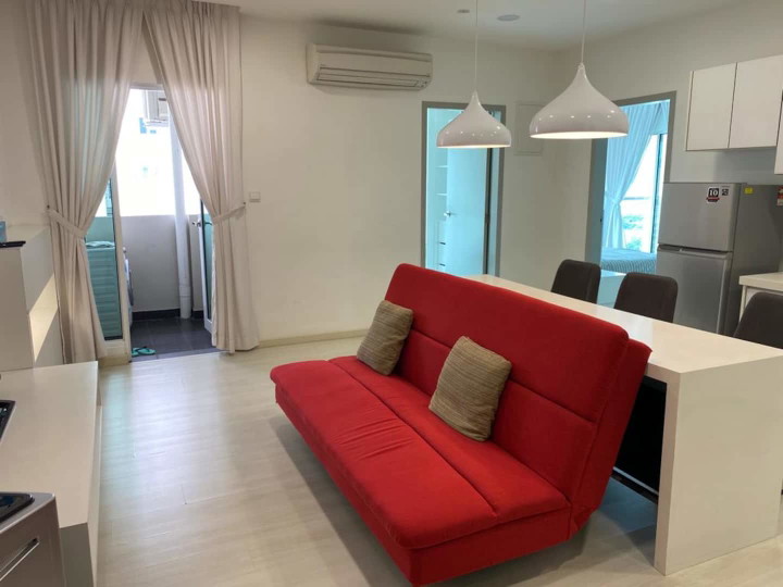 French Window + 2 Bedrooms + Balcony Ideal - Penang