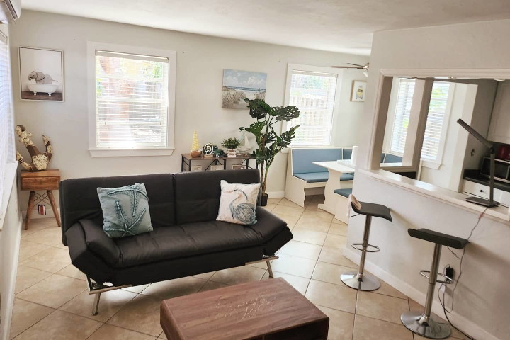 2 Story Townhouse W. Parking South Miami - South Miami, FL