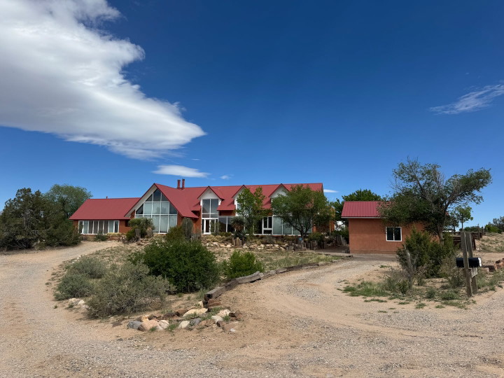 Desert Hideaway - Private Casita Suite - Española, NM