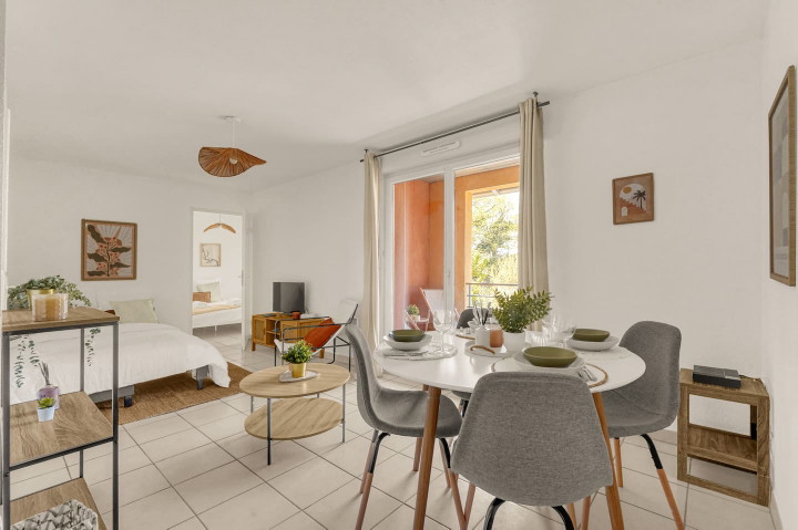 Elegant, Quiet, Bright 2-bedroom Apartment With Private Terrace - Grenada