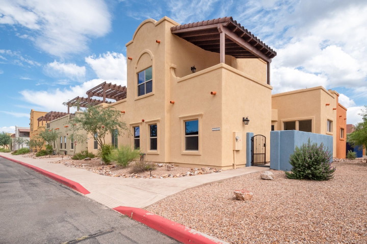 "Spanish Style In Tubac Town-home - Tubac, AZ