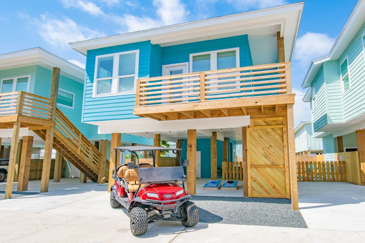 Barefoot Bungalow | Private Pool +6-seat Golf Cart - Port Aransas, TX