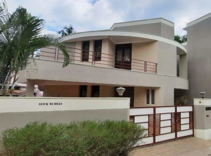 2bhk Villa In Trivandrum City - Thiruvananthapuram
