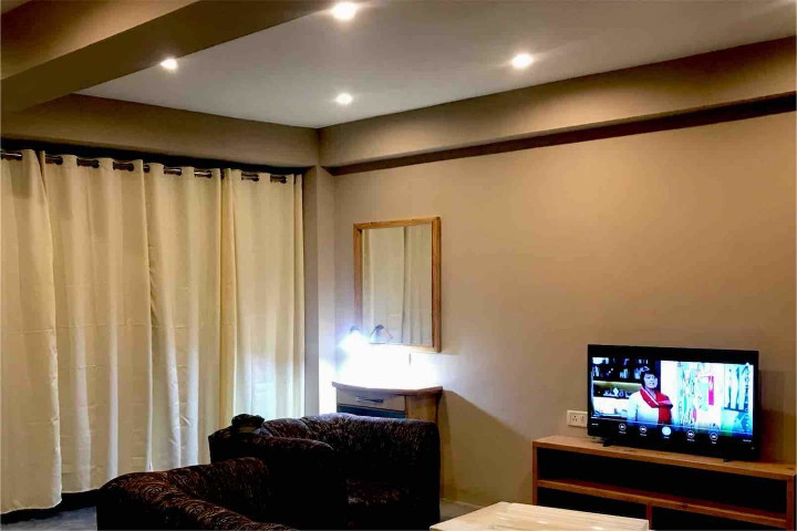 With Kitchen And Complete Facilities.. - Leh