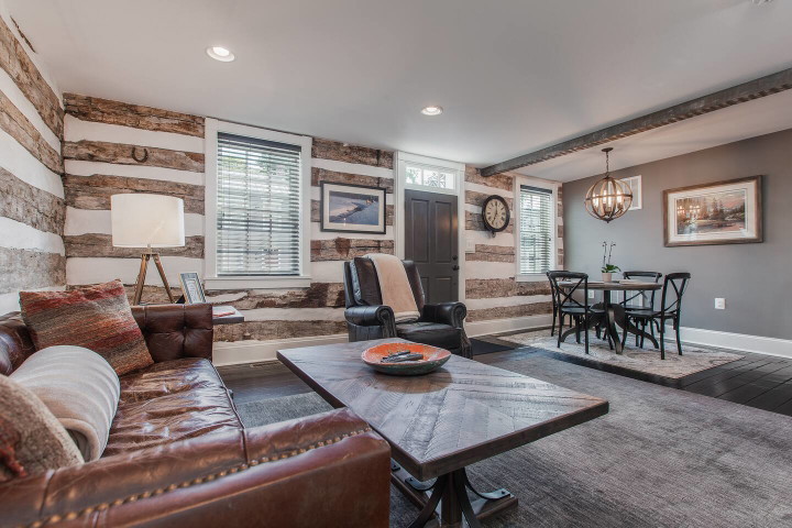 Gorgeous 1840 Log Cabin- Downtown - Frederick, MD
