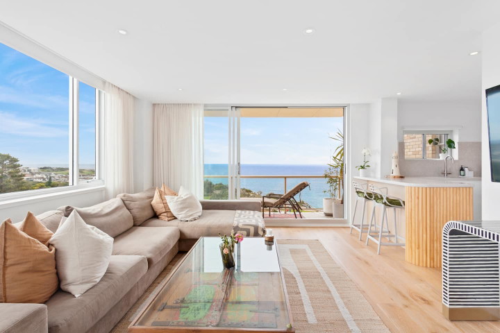 Waterfront Coogee
Luxury. Steps To Beach. Pool. Ac - Coogee
