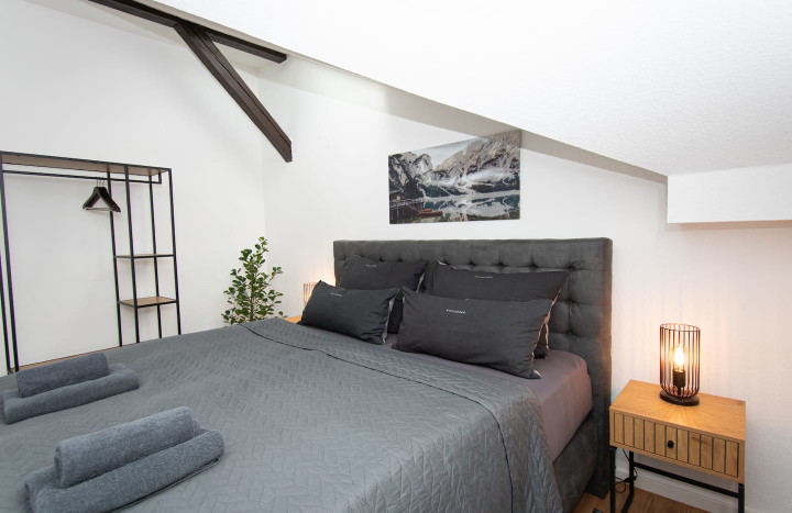 *Sweethome* Studio Apartment 16, Küche, Tv, Wlan - Halle (Saale)