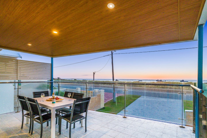 Ocean Surf - Luxury Beachside Accomodation - Lancelin